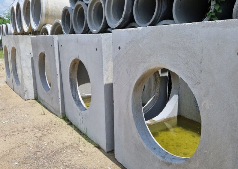 MANHOLES - 7riverconcrete